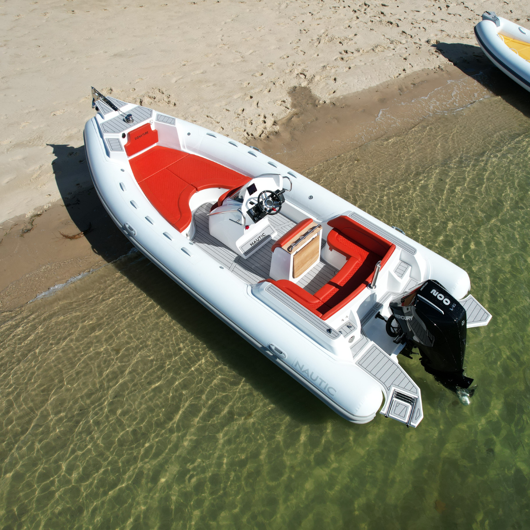 680 Signature FIBREGLASS RIB – Nautic Marine